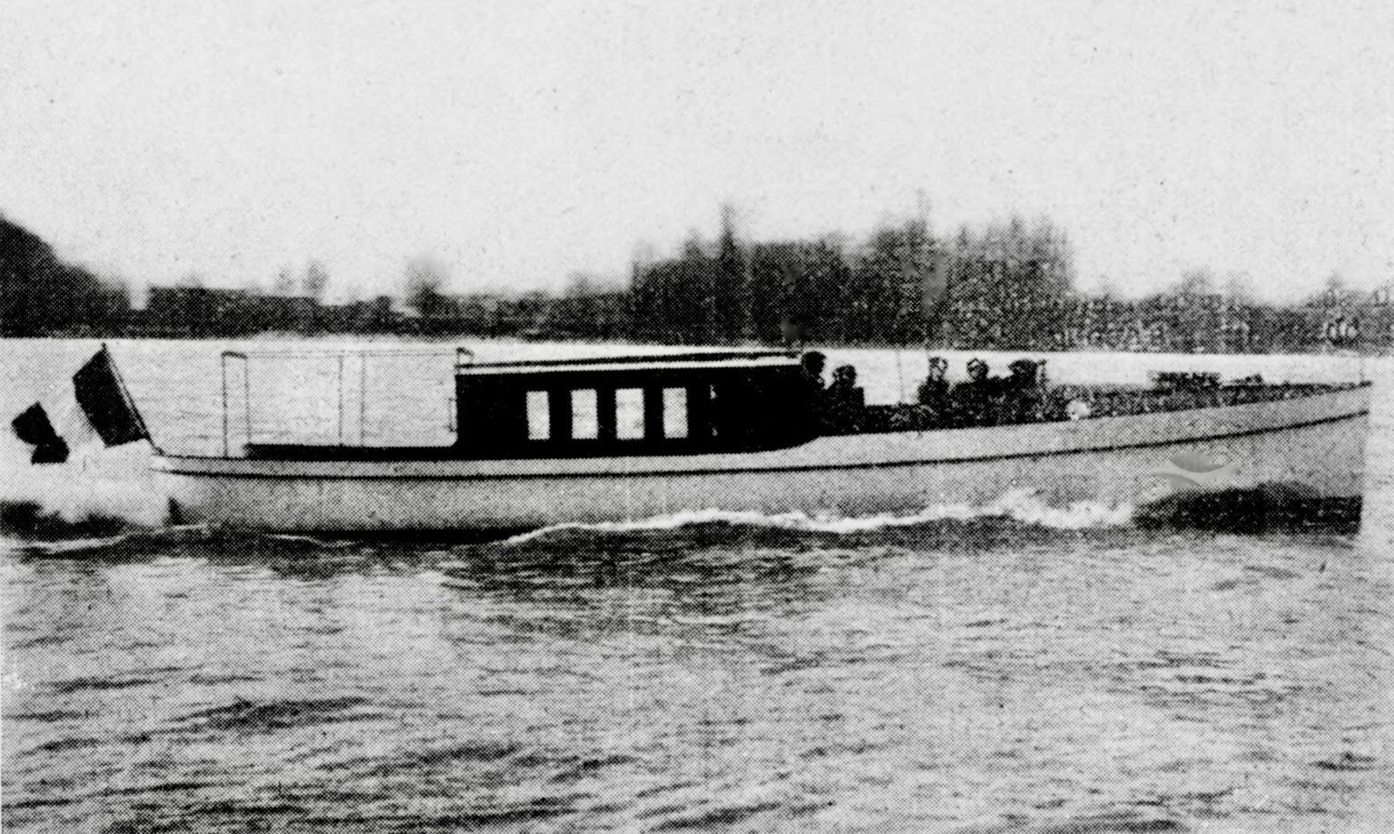 Le cabin-cruiser Alice Arcachon patrimoine Naval Bonnin Argentina